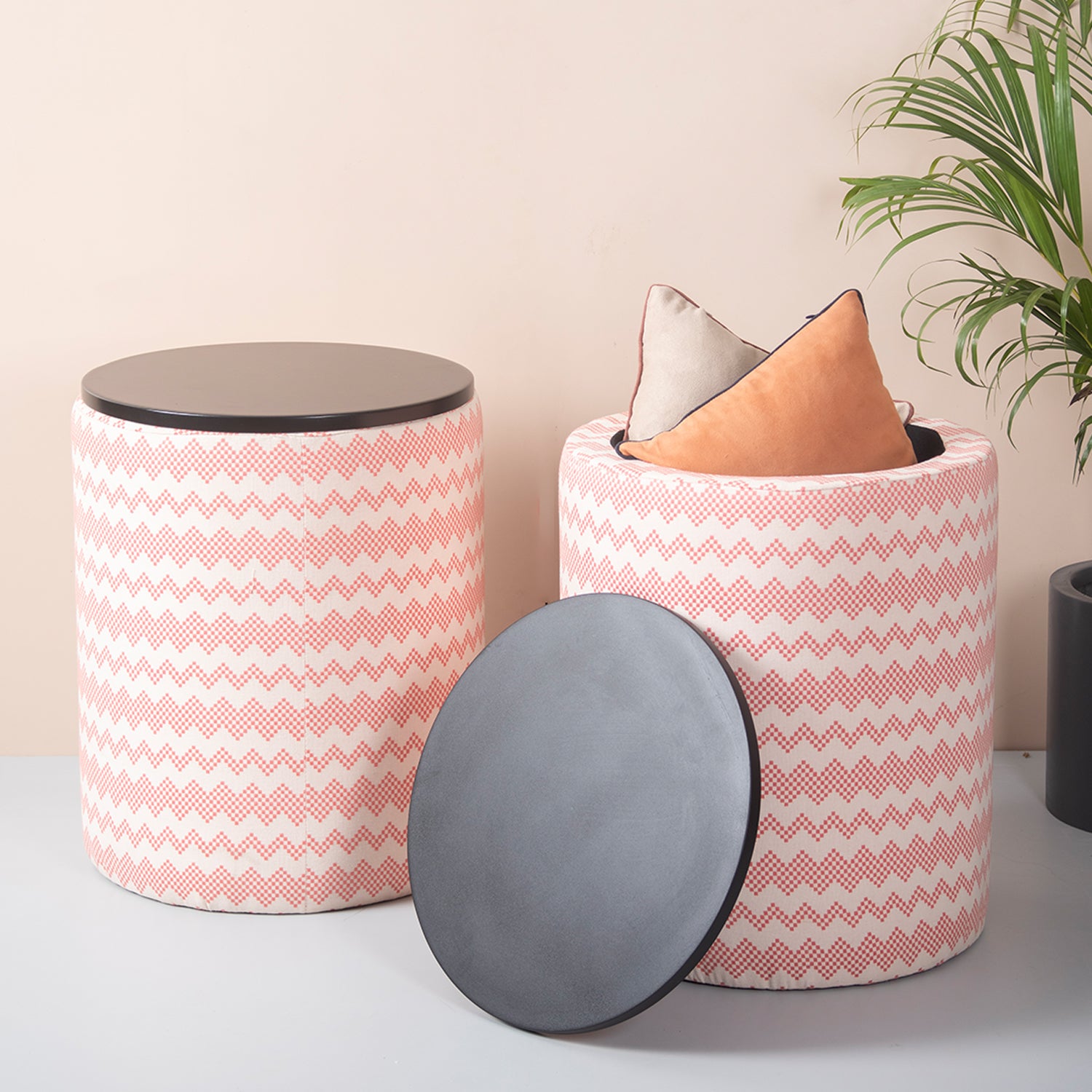 Buy Poufs for Living Room & Storage Poufs Online in India -Nestroots